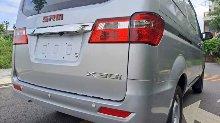 Xe Tải Van SRM X30 V5 5 chỗ 700kg phiên bản 2025